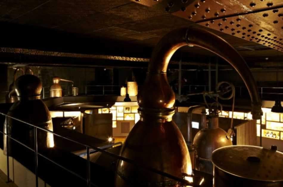 Perfumer's Apprentice Workshop with Fragonard