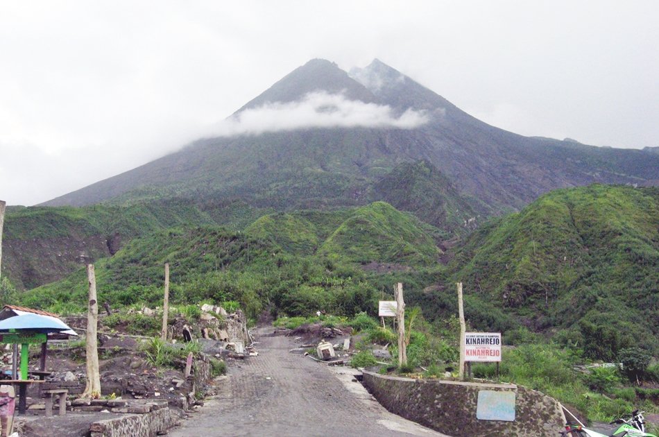 Hiking to Mt. Merapi Slopes from Yogyakarta