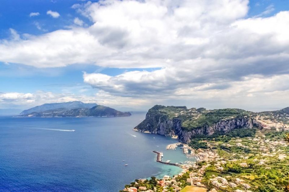 Capri Island One Day Trip From Rome With Meeting Point