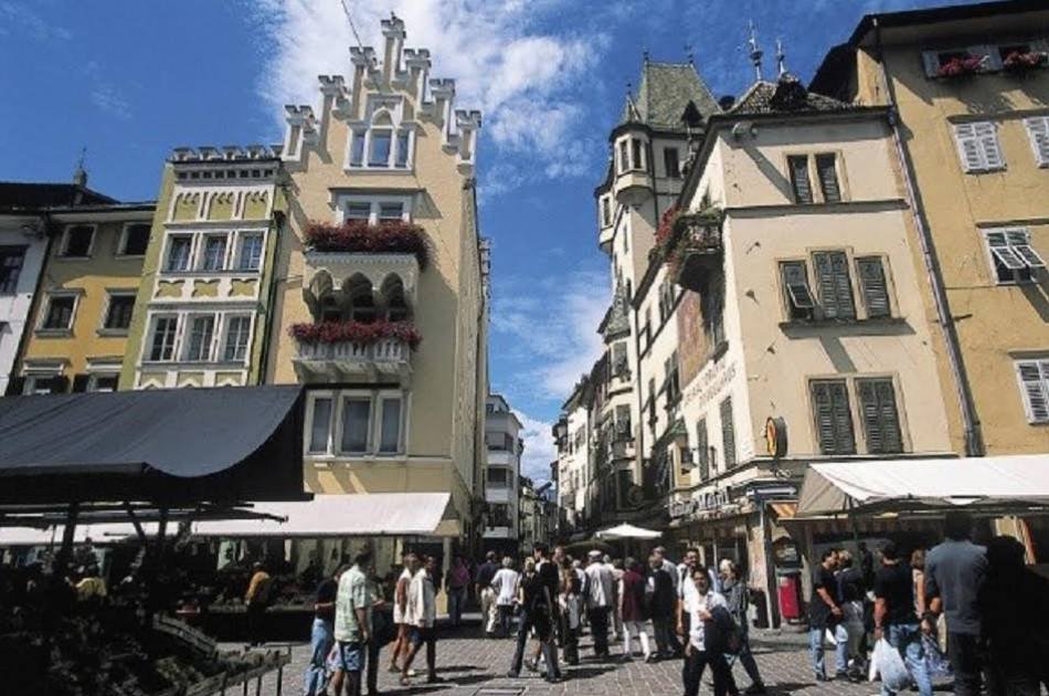 Guided Walking Tour “The historical City Centre of Bolzano”
