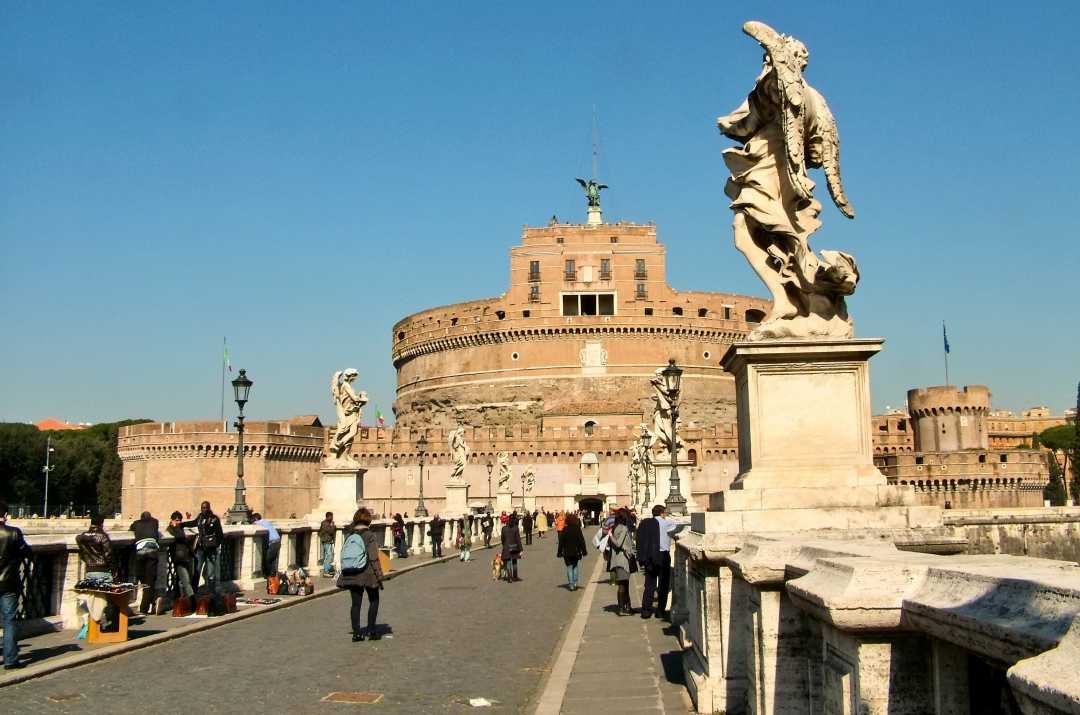 Gratissium to the Holy Vatican City on Custom Private Guided Tours