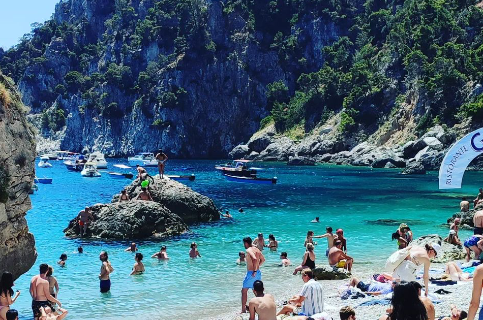 Take a Trip to the Amazing Capri Island From Rome