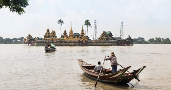 Tour of Myanmar and Experience Traditional Life With the Locals!