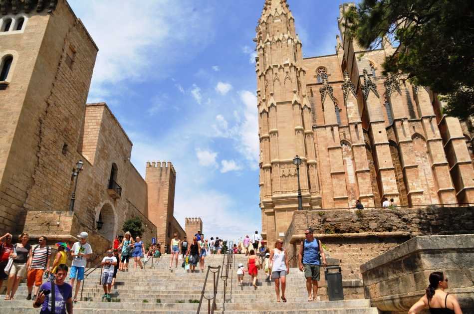 Walking Tour In Palma Old Town
