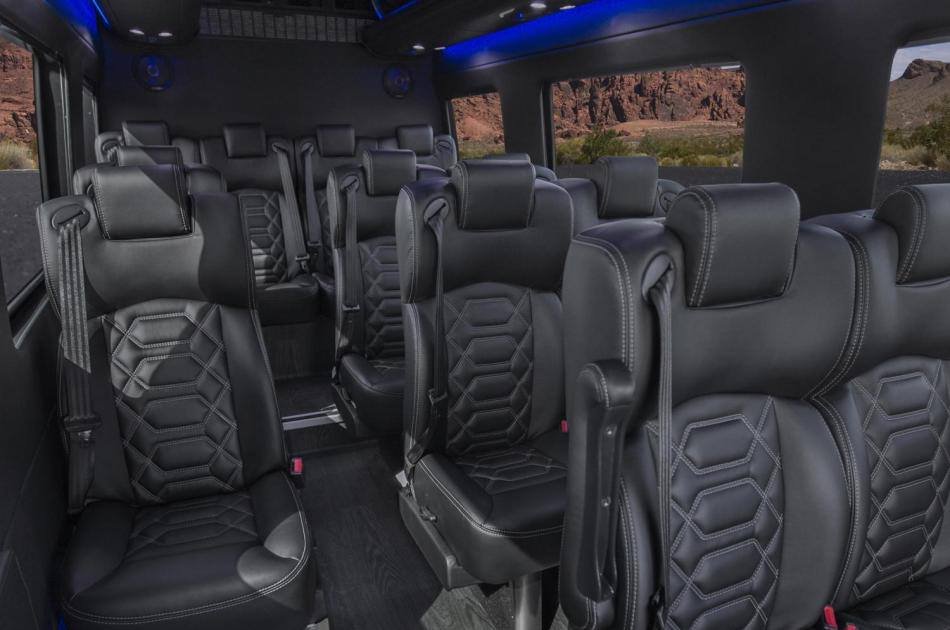 Grand Canyon West Rim by Luxury Limo Van With Helicopter and Pontoon Ride