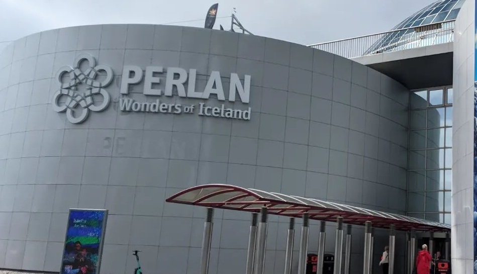 Perlan museum - Glaciers and Ice cave